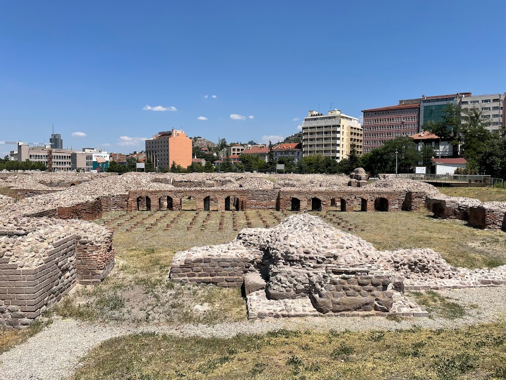 Ankara Roma Hamamı ve Açıkhava Müzesi | Listeleo Yeni Yerler Keşfet